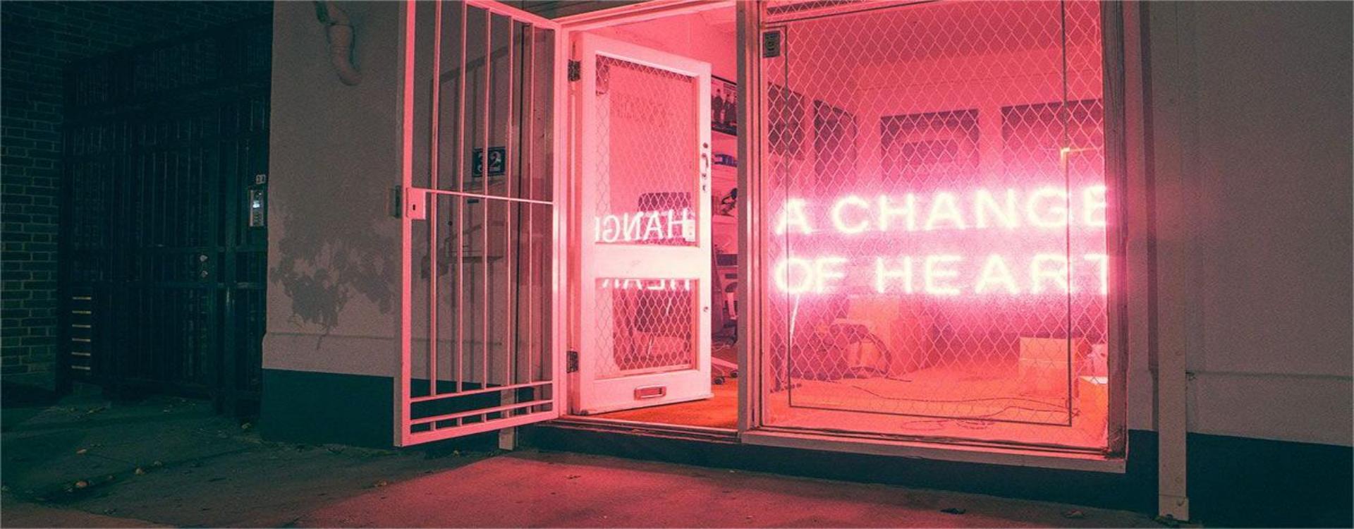 Guidelines for Capturing Neon Sign Illuminations During Nocturnal Hour