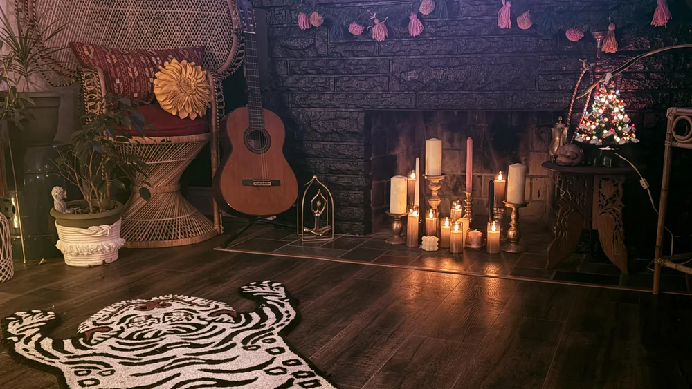 Indie Sleaze Home Decor: How to Style Your Space
