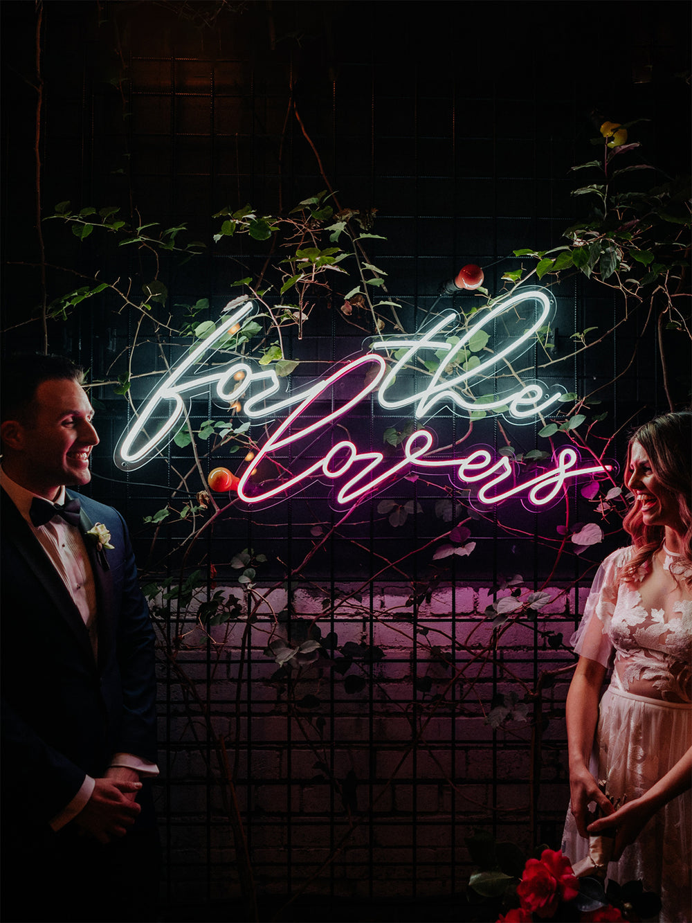 Lamomo | Custom Made LED Neon Signs