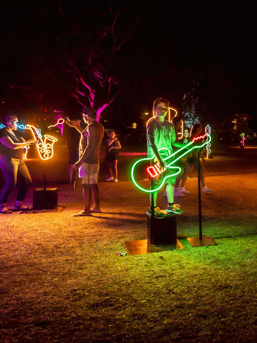 LED Strip Lights, Ambient Lighting & Custom Neon Signs | Lamomo